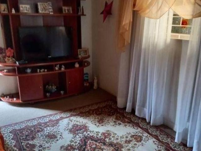 Casa a venda Água Verde, 4 dormitórios, 2 suítes, 5 vagas de garagem