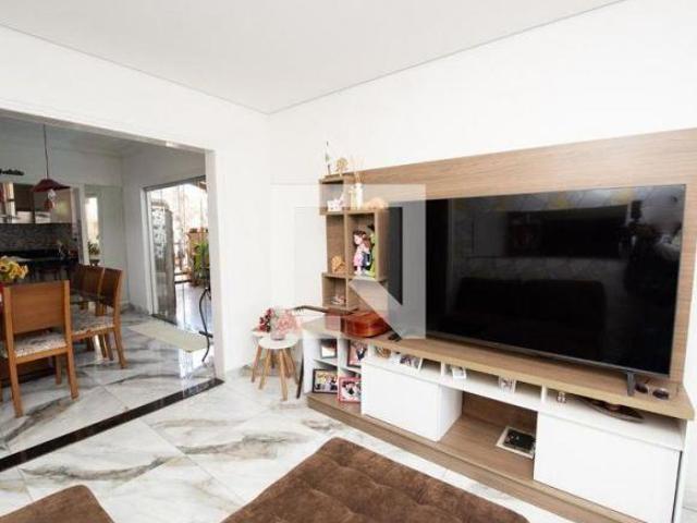 Casa à Venda Água Branca, 3 Quartos, 170 m² Contagem