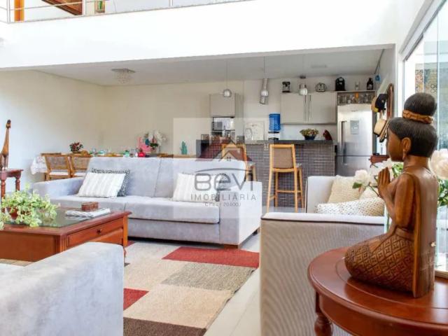 Casa á Venda Água Branca!