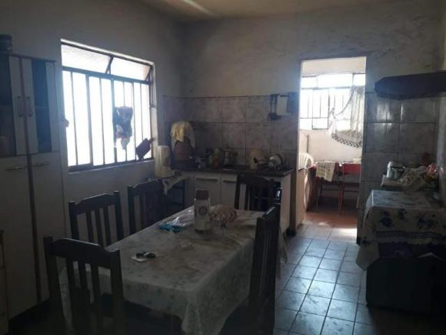 CASA A VENDA AGUA BRANCA