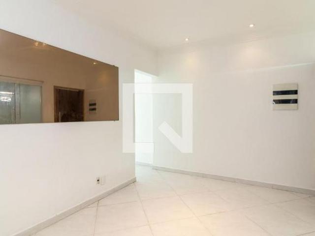 Casa à Venda Água Fria, 2 Quartos, 80 m2