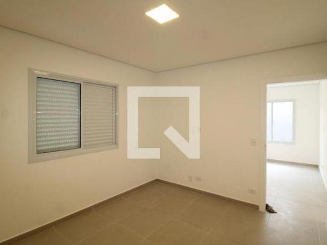 Casa à Venda Água Fria, 2 Quartos, 87 m2