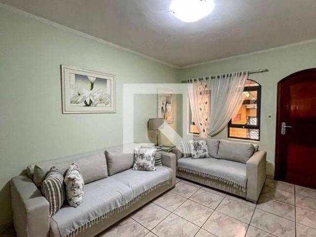 Casa à Venda Água Fria, 2 Quartos, 100 m2