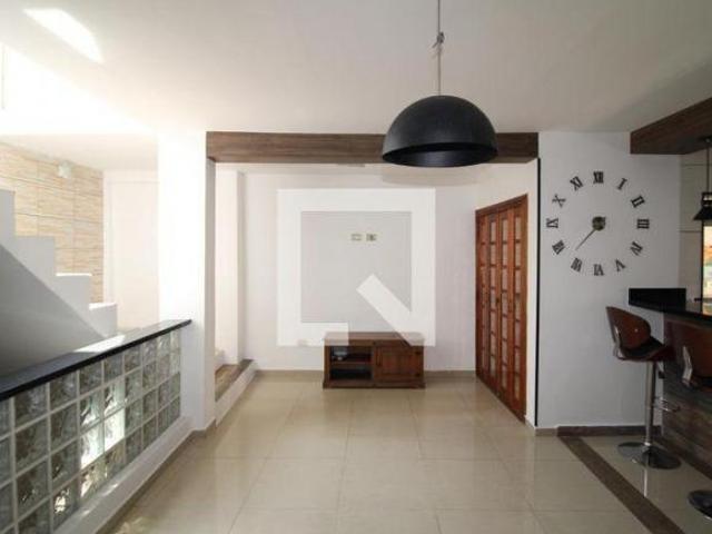 Casa à Venda Água Fria, 2 Quartos, 108 m2