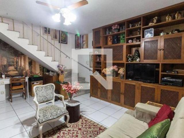 Casa à Venda Água Fria, 2 Quartos, 180 m2