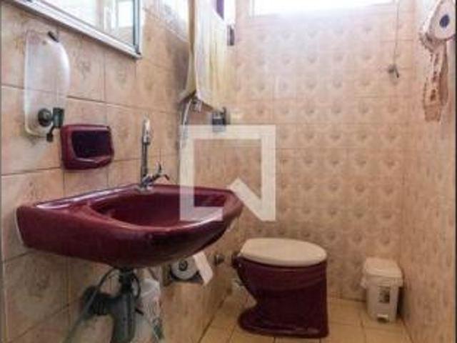 Casa à Venda Água Fria, 2 Quartos, 180 m2