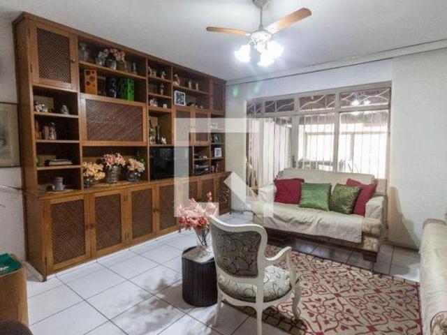 Casa à Venda Água Fria, 2 Quartos, 180 m2