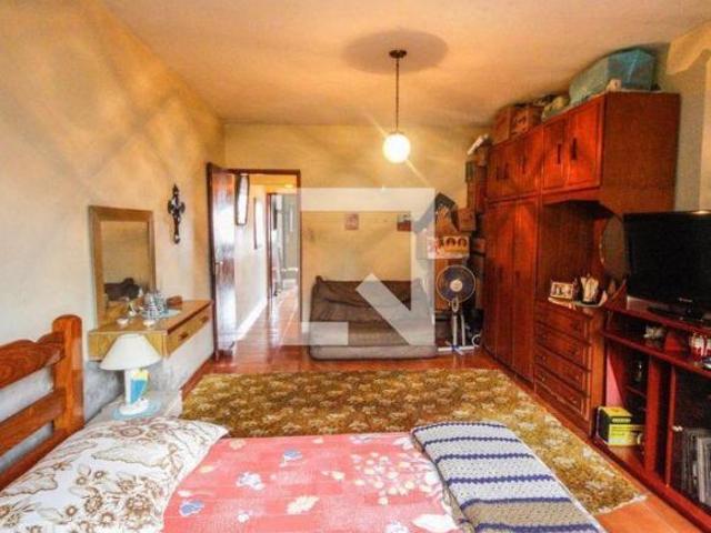 Casa à Venda Água Fria, 2 Quartos, 200 m2