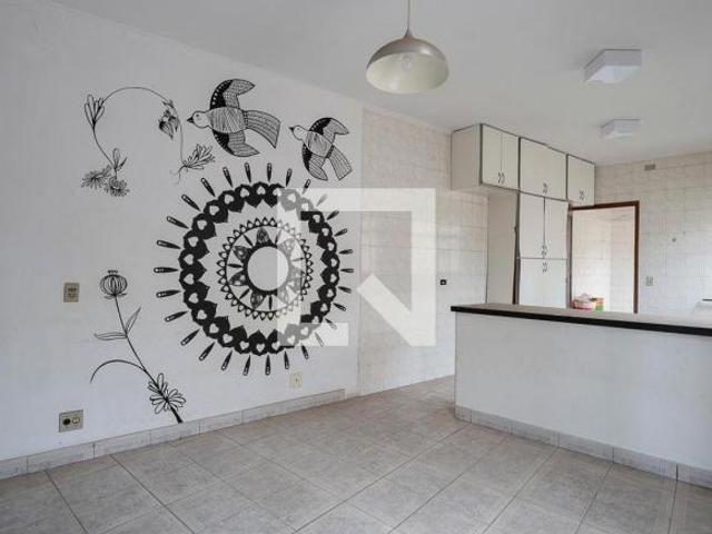 Casa à Venda Água Fria, 2 Quartos, 226 m2