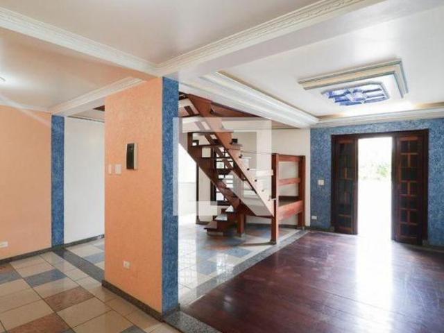 Casa à Venda Água Fria, 2 Quartos, 330 m2
