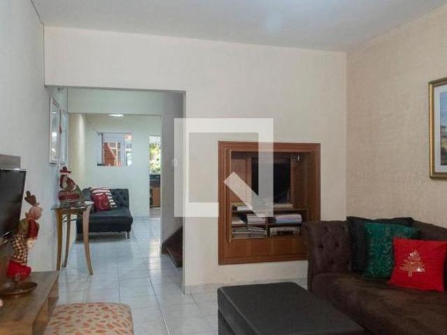 Casa à Venda Água Fria, 3 Quartos, 98 m2