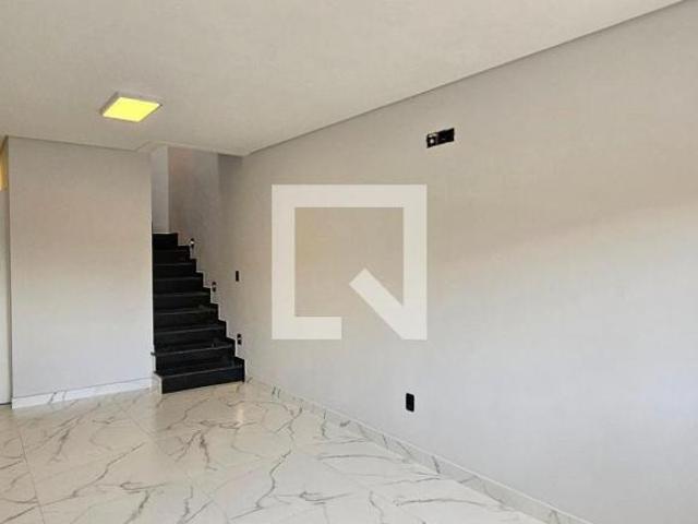 Casa à Venda Água Fria, 3 Quartos, 130 m2
