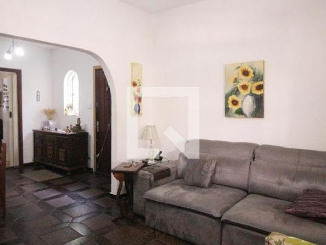 Casa à Venda Água Fria, 3 Quartos, 140 m2