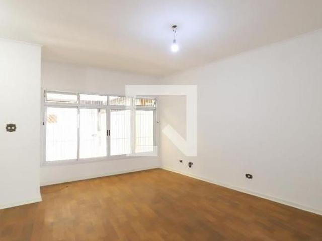 Casa à Venda Água Fria, 3 Quartos, 160 m2