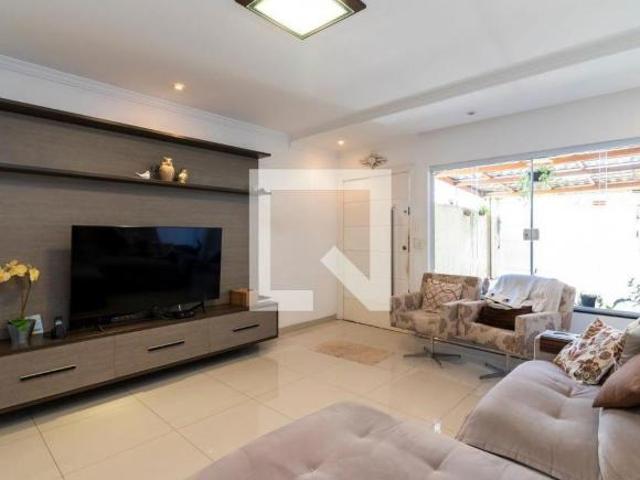 Casa à Venda Água Fria, 3 Quartos, 160 m2