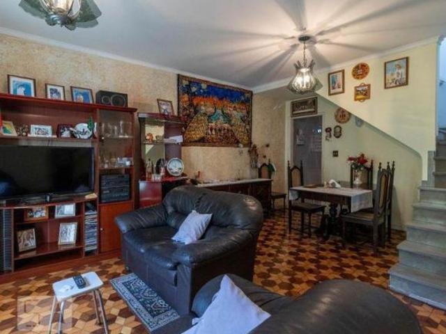 Casa à Venda Água Fria, 3 Quartos, 178 m2