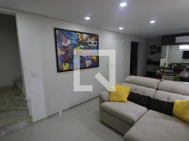 Casa à Venda Água Fria, 3 Quartos, 180 m2