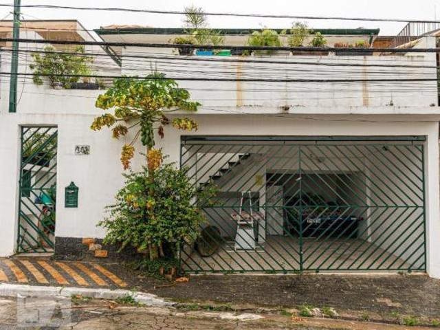Casa à Venda Água Fria, 3 Quartos, 200 m2