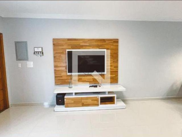 Casa à Venda Água Fria, 3 Quartos, 200 m2