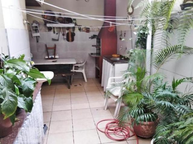 Casa à Venda Água Fria, 3 Quartos, 200 m2