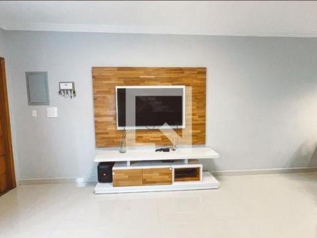Casa à Venda Água Fria, 3 Quartos, 200 m2