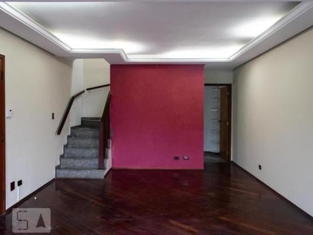 Casa à Venda Água Fria, 3 Quartos, 210 m2
