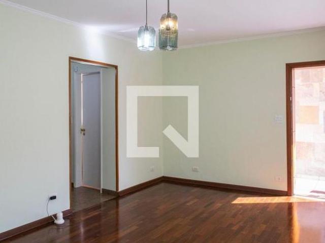 Casa à Venda Água Fria, 3 Quartos, 210 m2