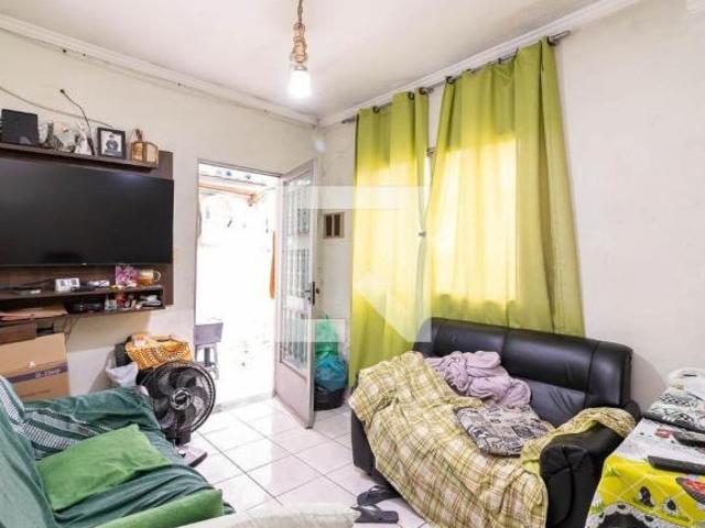 Casa à Venda Água Fria, 3 Quartos, 210 m2