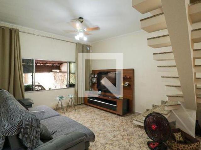 Casa à Venda Água Fria, 3 Quartos, 220 m2