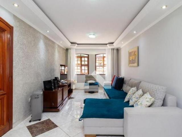 Casa à Venda Água Fria, 3 Quartos, 220 m2