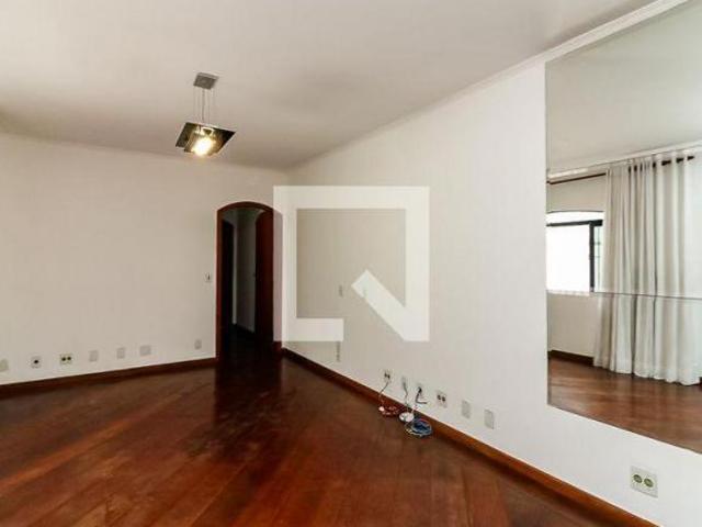 Casa à Venda Água Fria, 3 Quartos, 224 m2