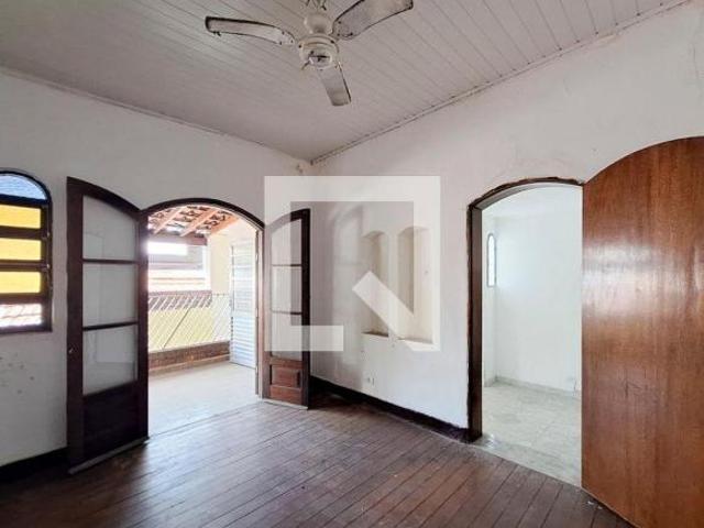 Casa à Venda Água Fria, 3 Quartos, 225 m2