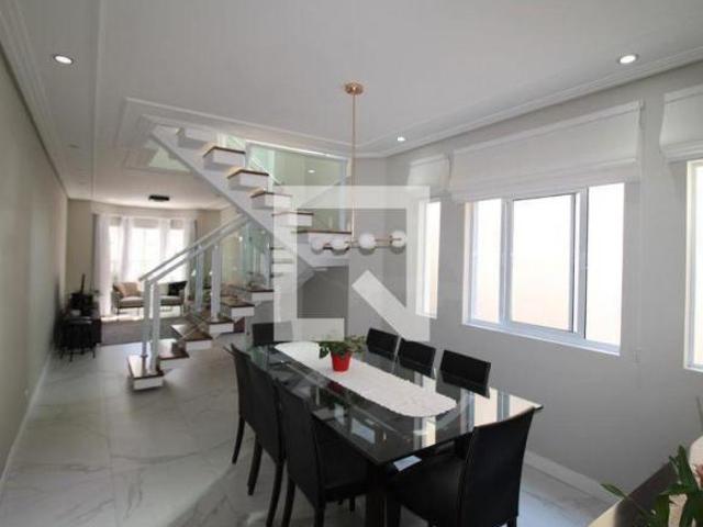 Casa à Venda Água Fria, 3 Quartos, 230 m² São Paulo