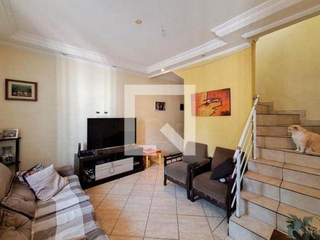 Casa à Venda Água Fria, 3 Quartos, 240 m2