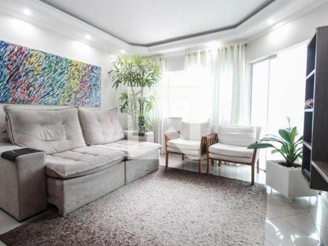 Casa à Venda Água Fria, 3 Quartos, 240 m² São Paulo