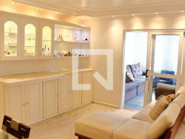 Casa à Venda Água Fria, 3 Quartos, 242 m² São Paulo