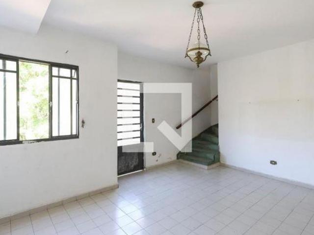 Casa à Venda Água Fria, 3 Quartos, 250 m2