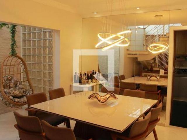 Casa à Venda Água Fria, 3 Quartos, 250 m2