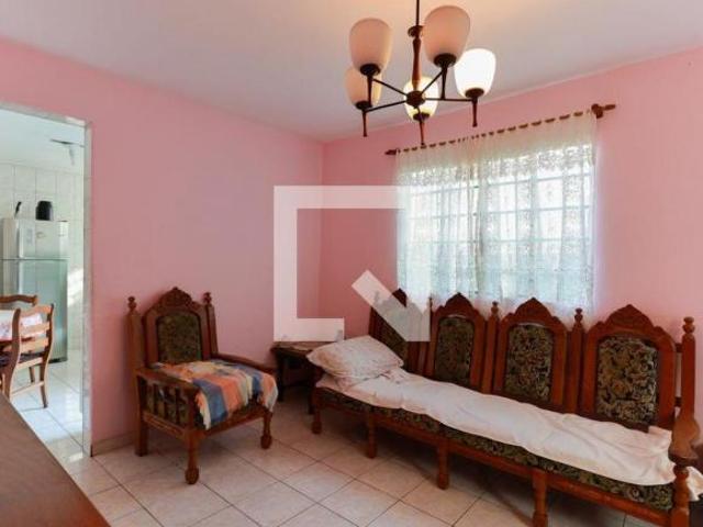 Casa à Venda Água Fria, 3 Quartos, 250 m2