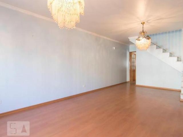 Casa à Venda Água Fria, 3 Quartos, 300 m2