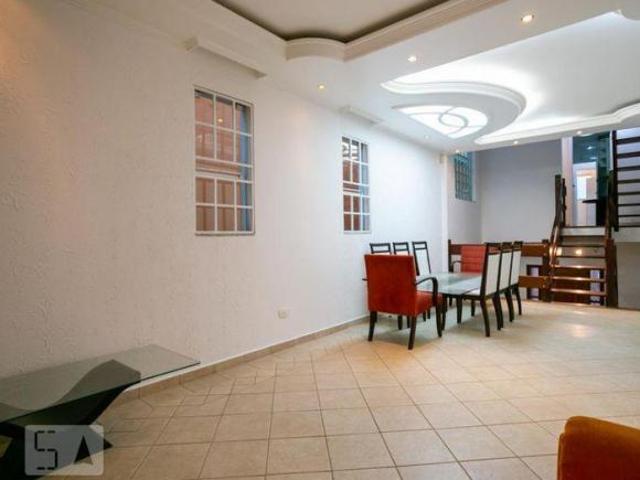 Casa à Venda Água Fria, 3 Quartos, 300 m² São Paulo