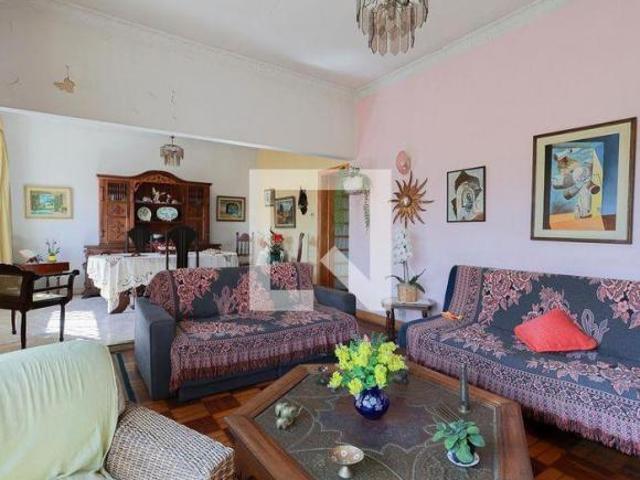 Casa à Venda Água Fria, 3 Quartos, 399 m2