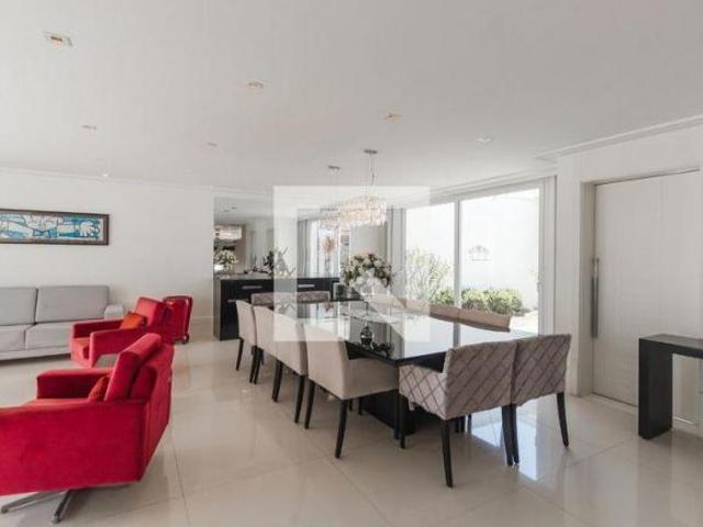 Casa à Venda Água Fria, 4 Quartos, 632 m² São Paulo