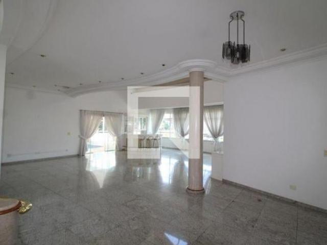 Casa à Venda Água Fria, 4 Quartos, 700 m2