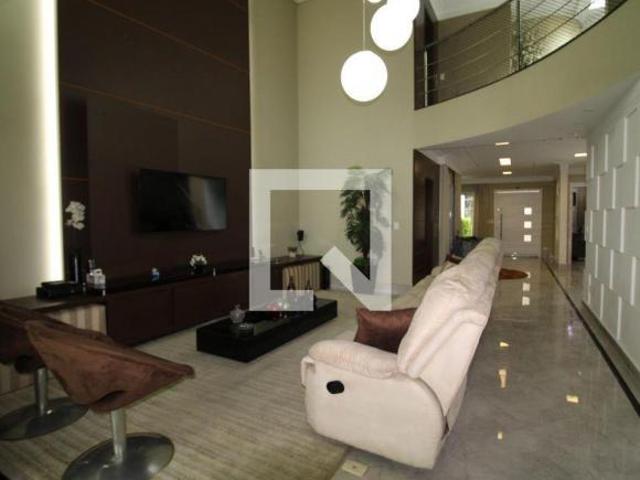 Casa à Venda Água Fria, 4 Quartos, 790 m2