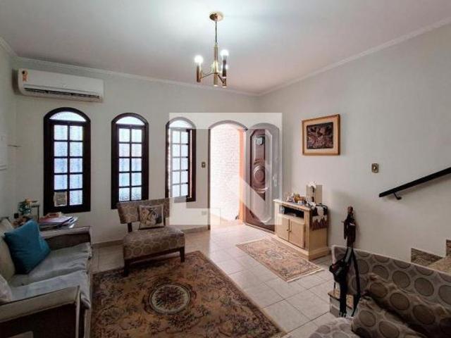 Casa à Venda Água Fria, 4 Quartos, 130 m2