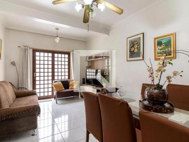 Casa à Venda Água Fria, 4 Quartos, 142 m2