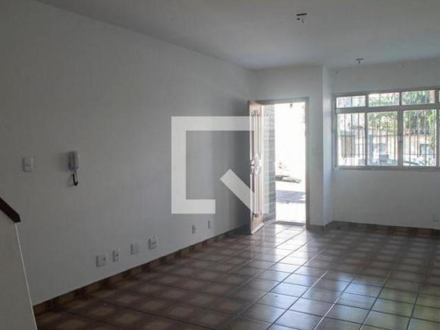 Casa à Venda Água Fria, 4 Quartos, 149 m2