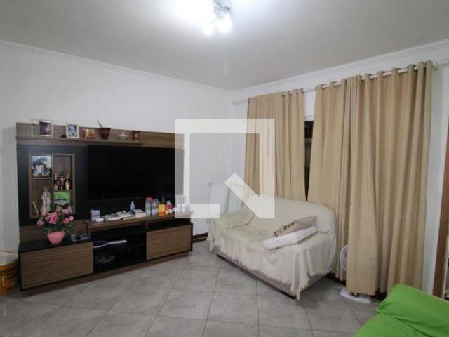 Casa à Venda Água Fria, 4 Quartos, 149 m2
