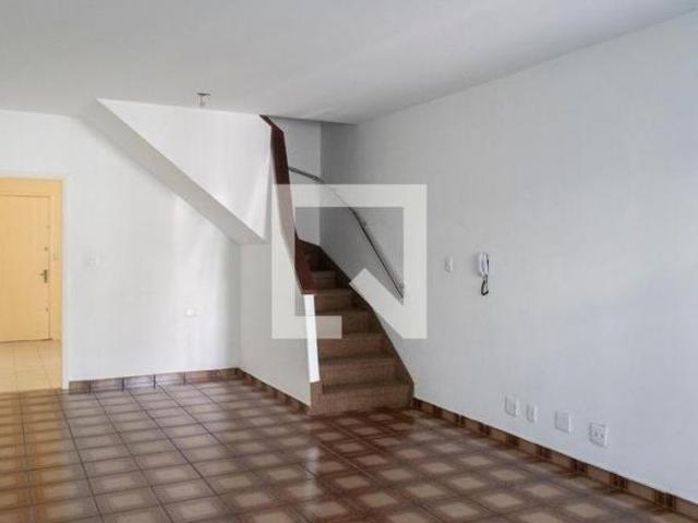 Casa à Venda Água Fria, 4 Quartos, 149 m2